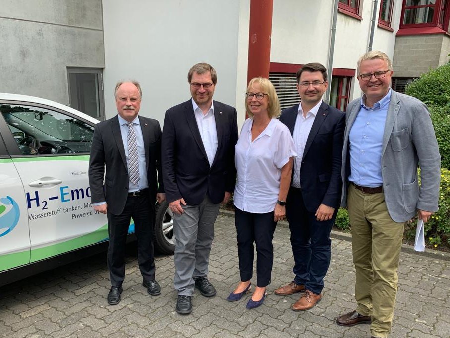 Postfossil Mobil: Bundestagsabgeordnete zu Gast an der TH OWL: TH OWL