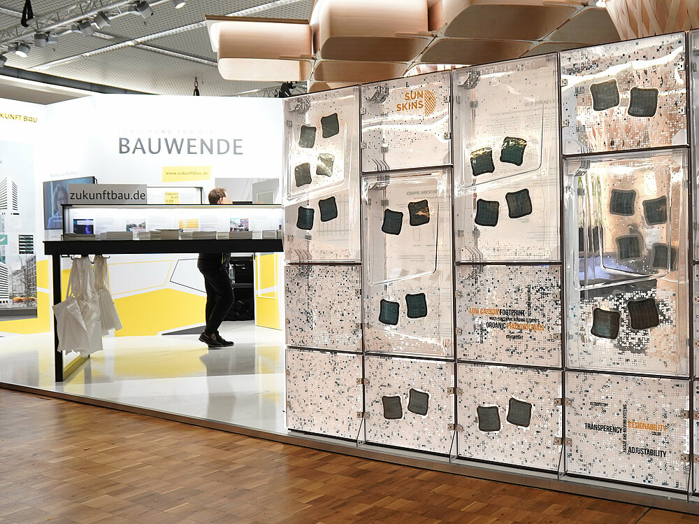 Adaptive Sun Skins auf der Bau München: Detmolder Schule für Gestaltung ...