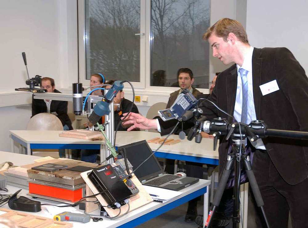 "Leimst du noch oder klebst Du schon?: TH OWL