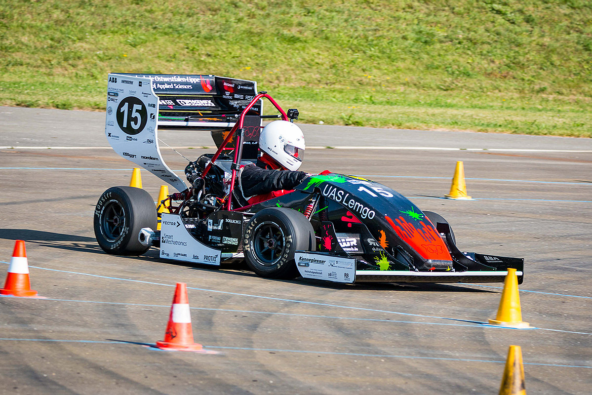 Top-Platzierungen für OWL Racing-Team beim Formula-Student-Wettbewerb ...